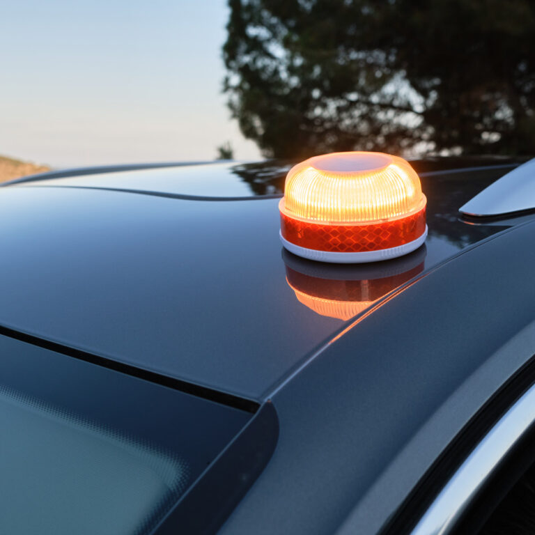 V16 Emergency Beacon DGT 3.0 with GPS/Geolocation for Spain - Roadflash